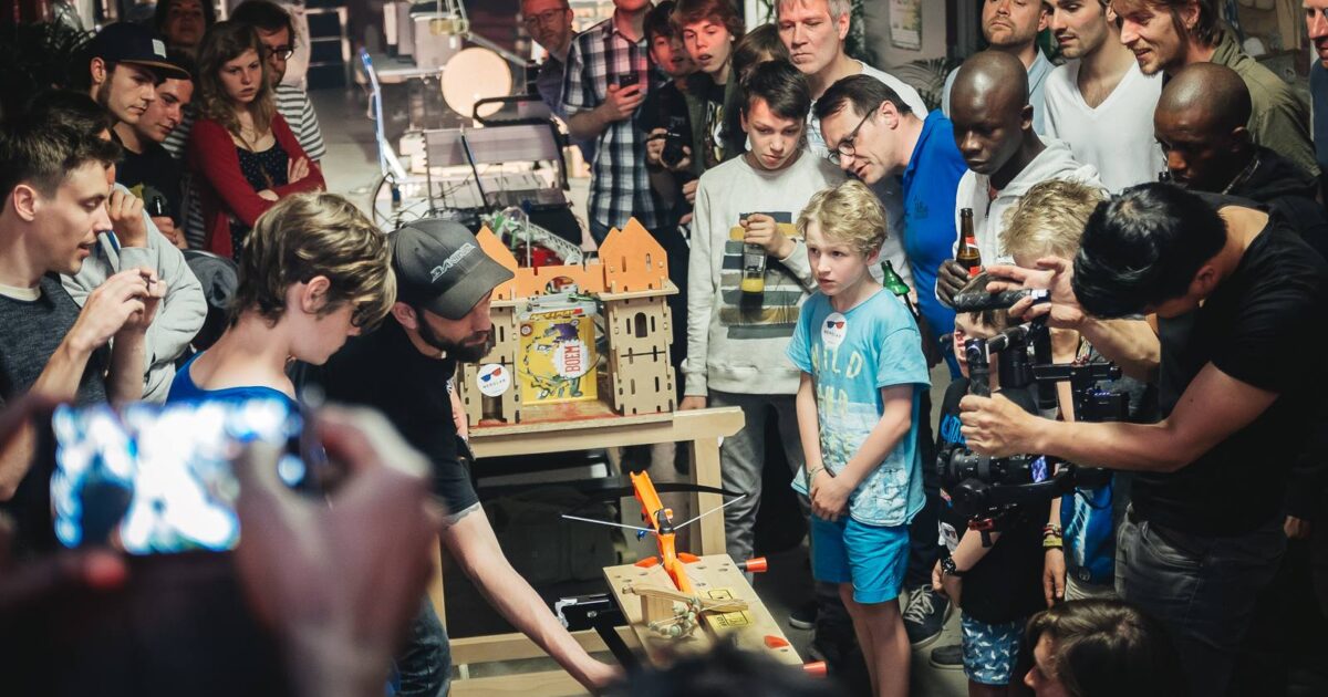 What does digital infinity look like? | Mutation